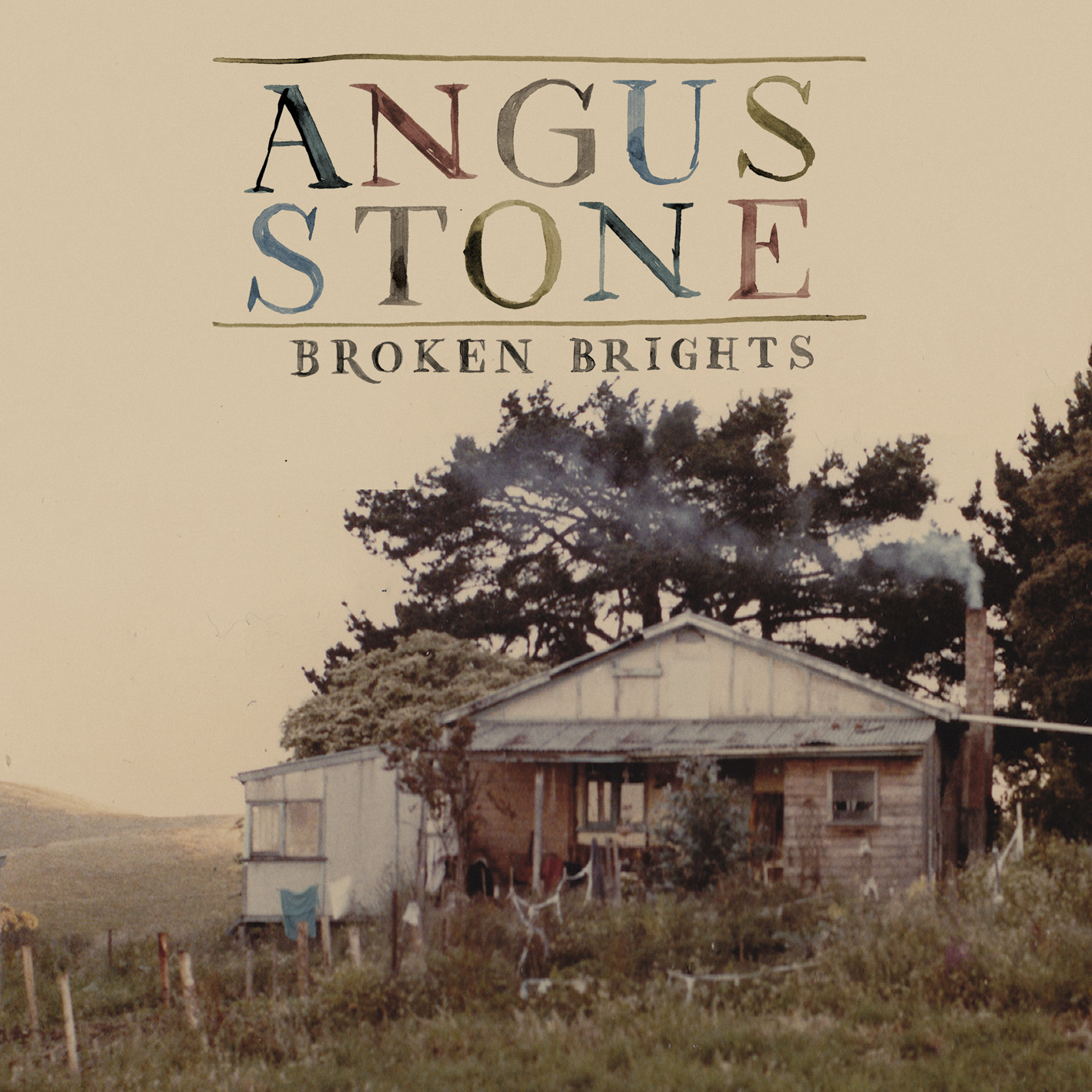 Angus Stone en solo avec son album Broken Brights